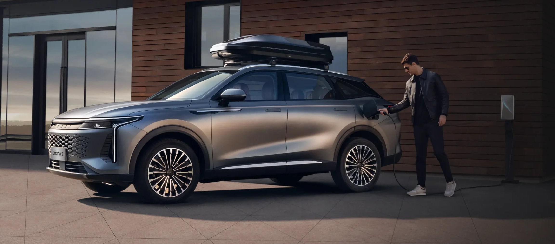 Omoda OMODA 9 Estate 1.5T SHS Noble 5-door 3DHT | Bassetts Swansea & Bridgend